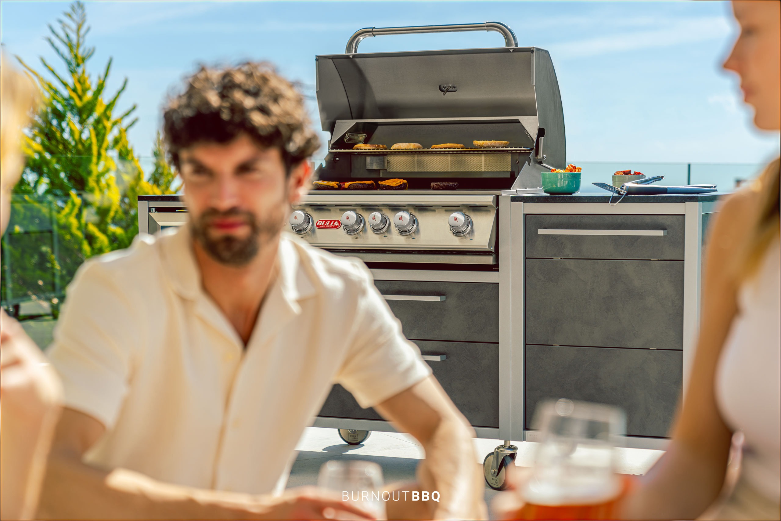 Outdoor-Küchen von BURNOUT Kitchen